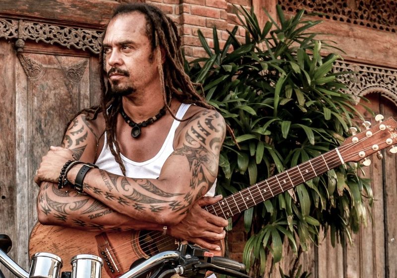 Michael Franti Finds Hope During A Depressing Election – Rising Up with ...