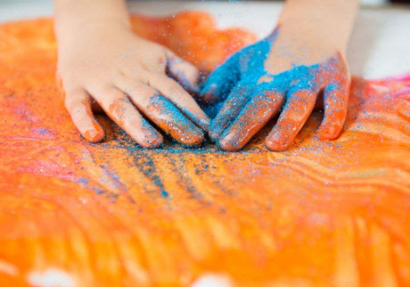 Scientists Warn That Glitter Contributes to Microplastics Pollution ...